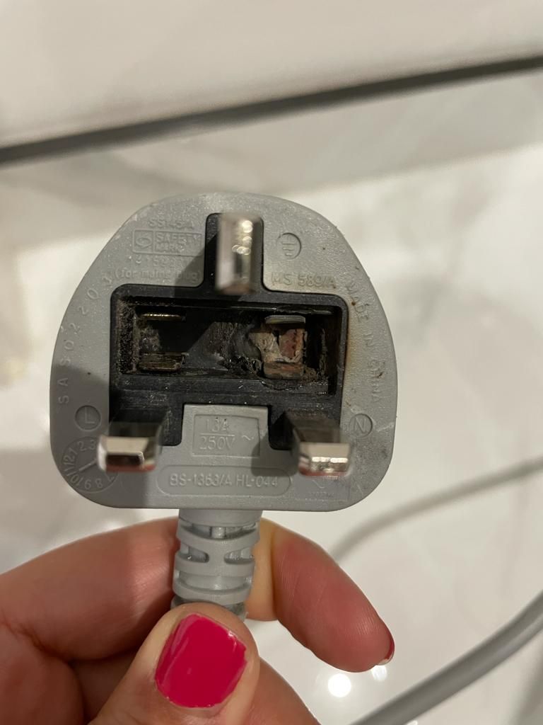 Faulty fuse and scorched socket - washing machine Eco bubble ...