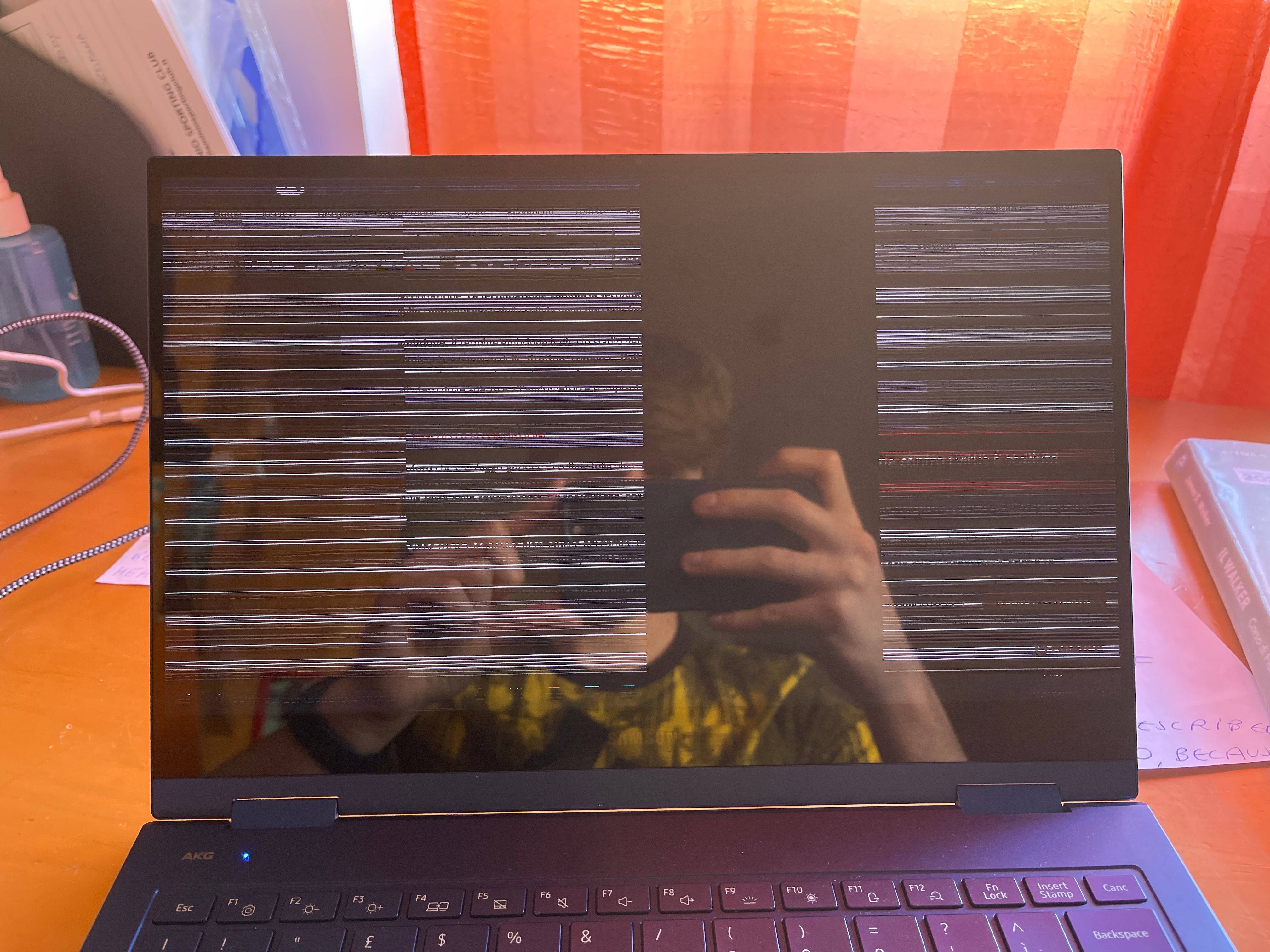 Sfarfallio display Samsung galaxy book flex - Samsung Community