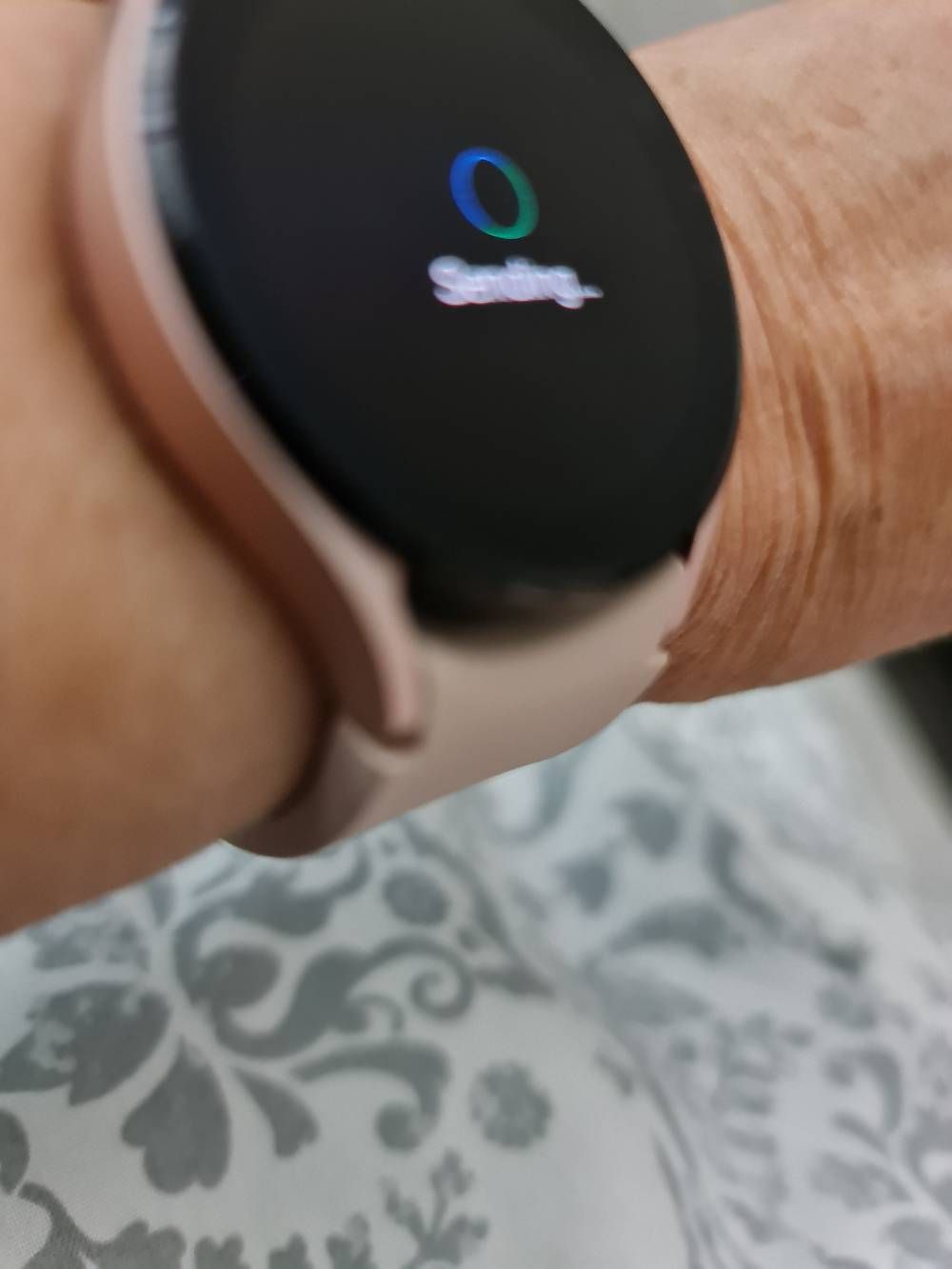Galaxy Watch4 - Word "Sending" on the screen? - Samsung Community