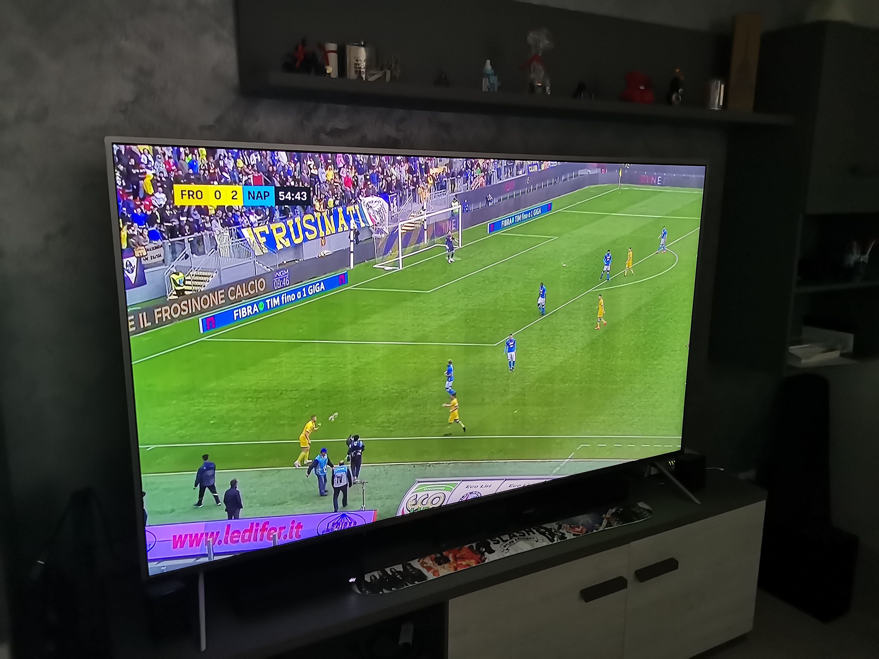 Vertical Banding 75MU7000.. - Samsung Community