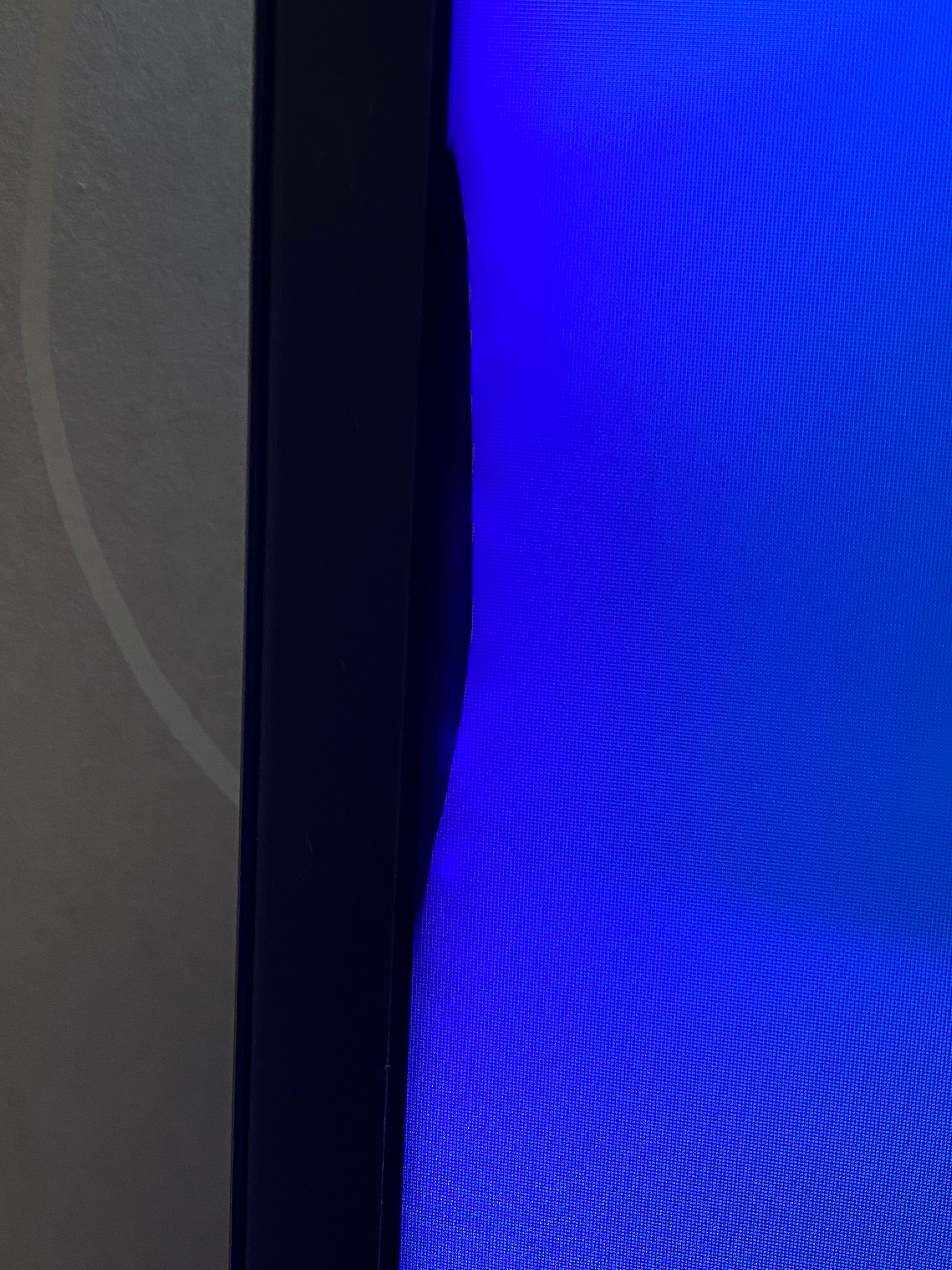 Solved: TV melting hot - screen bleeding - losing colour/contrast ...