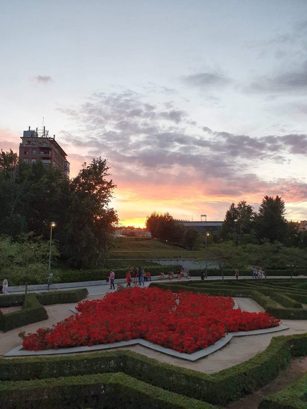 ATARDECER EN MADRID - Samsung Community